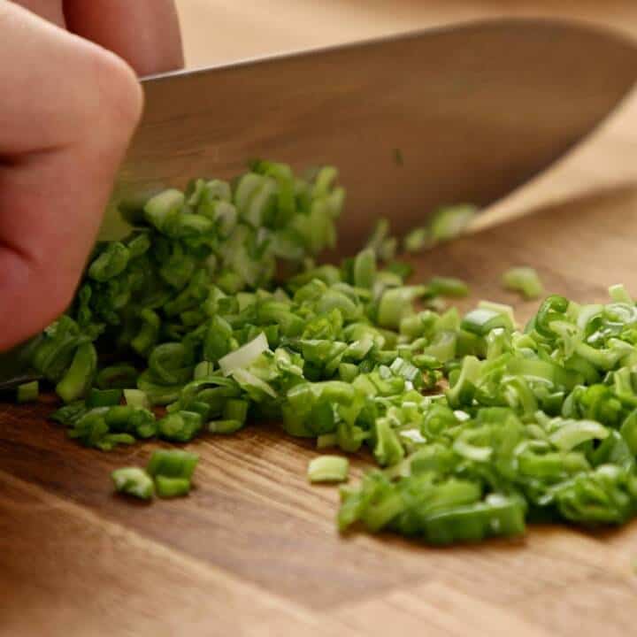 Crispy Spring Rolls (Video) - PantsDownApronsOn